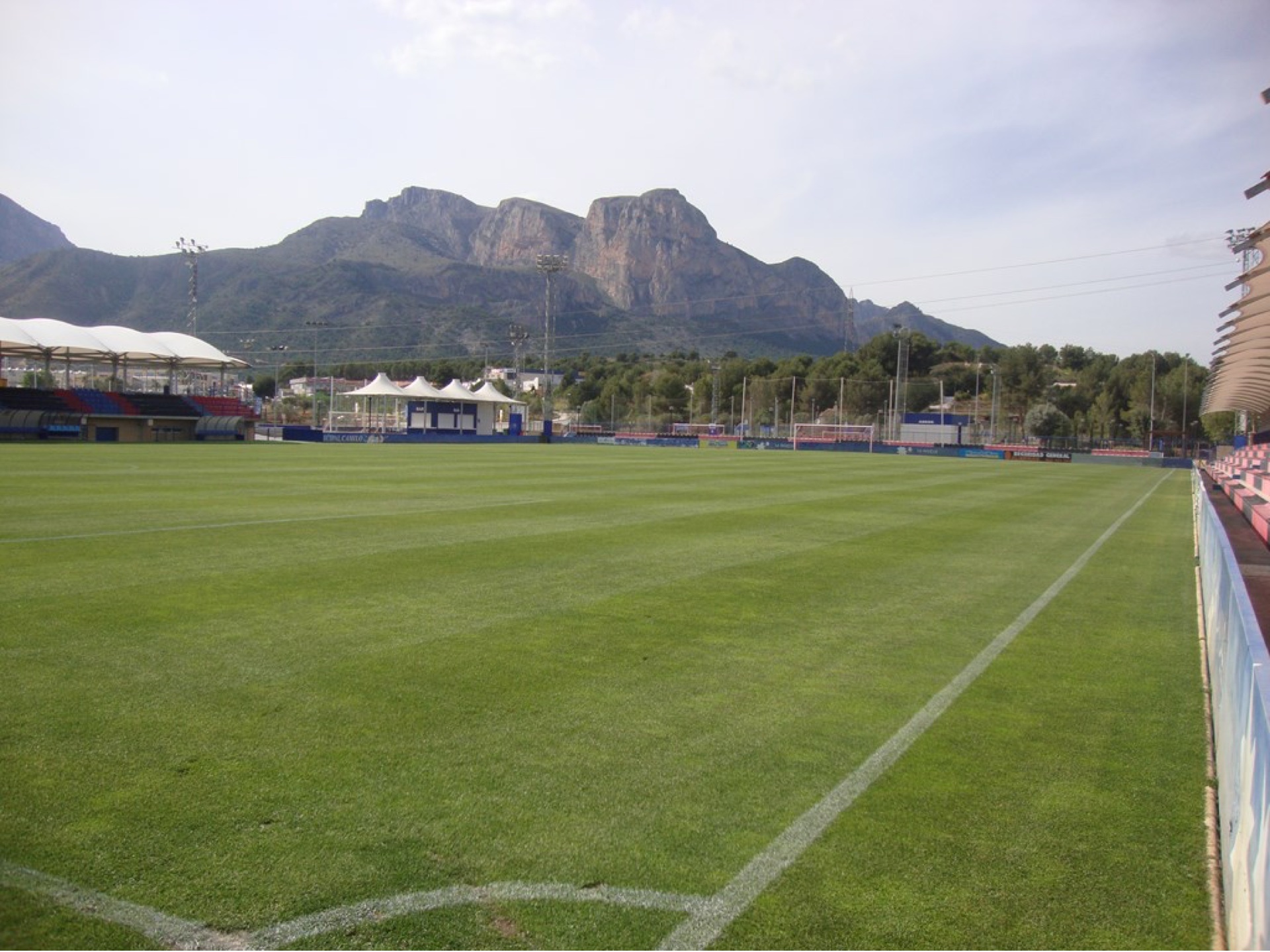 Fußball Trainingslager Benidorm Albir Playa - Sol Sports